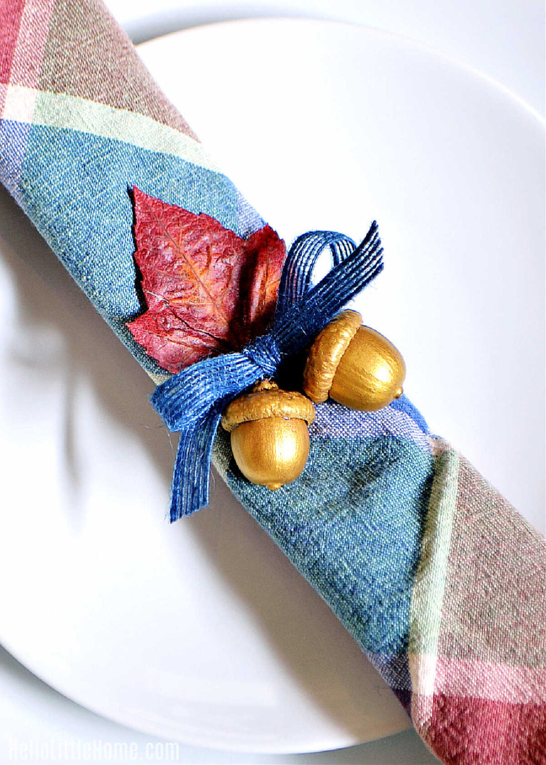 DIY Acorn Napkin Rings (Easy Tutorial) | Hello Little Home