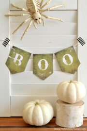 Free Printable Halloween Banner ... Boo! | Hello Little Home