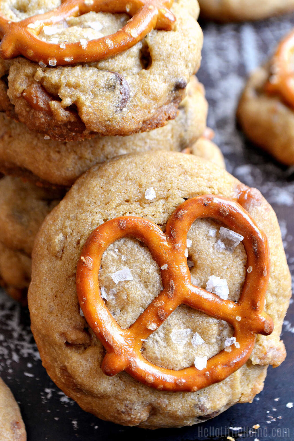Salted Caramel Pretzel Cookies | Hello Little Home