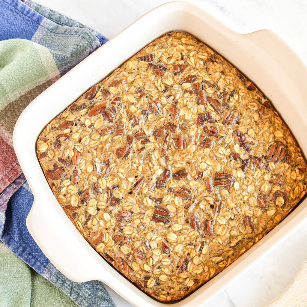 Baked Oatmeal (Quick + Easy Recipe) | Hello Little Home