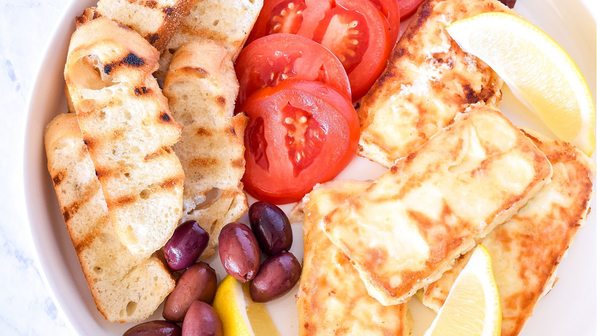 Fried Feta Saganaki (Easy Greek Appetizer Recipe) | Hello Little Home