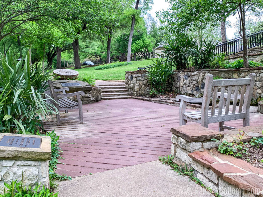 Secret Teddy Bear Park in Dallas (aka Lakeside Park) | Hello Little Home