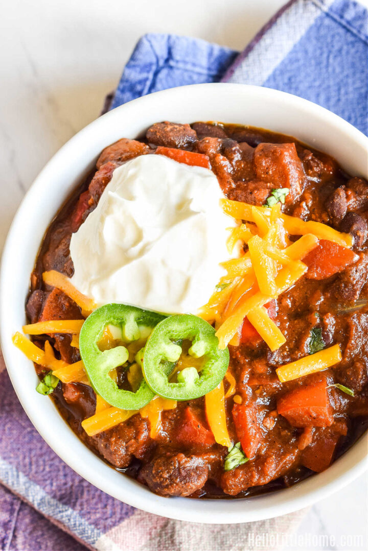 Black Bean Chili (Fast + Easy Recipe) | Hello Little Home