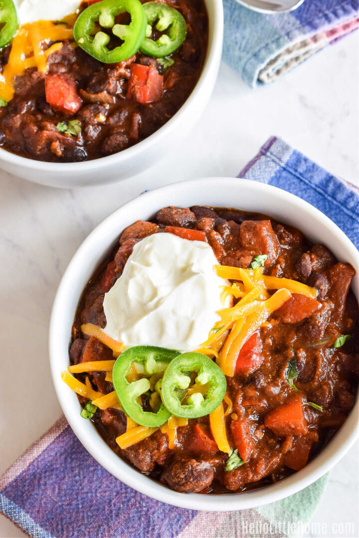Black Bean Chili (Fast + Easy Recipe) | Hello Little Home
