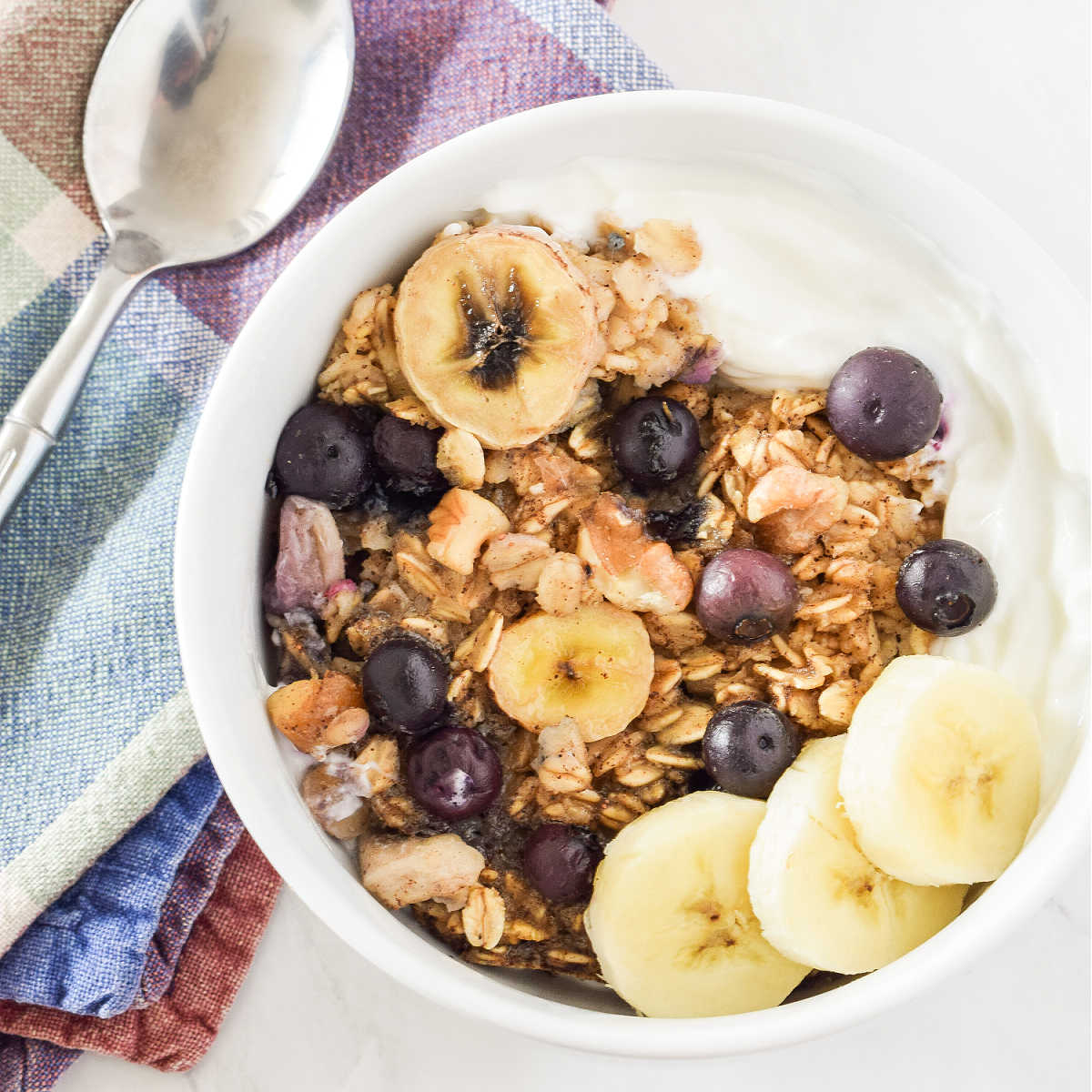 Blueberry Banana Baked Oatmeal | Hello Little Home