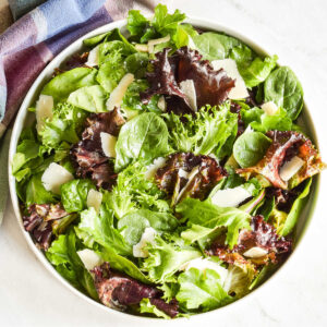 Simple Green Salad (Easy Recipe) | Hello Little Home