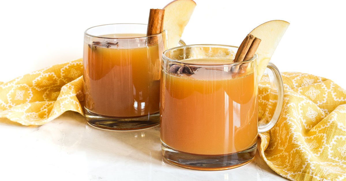 Hot Apple Cider (Easy Recipe) | Hello Little Home