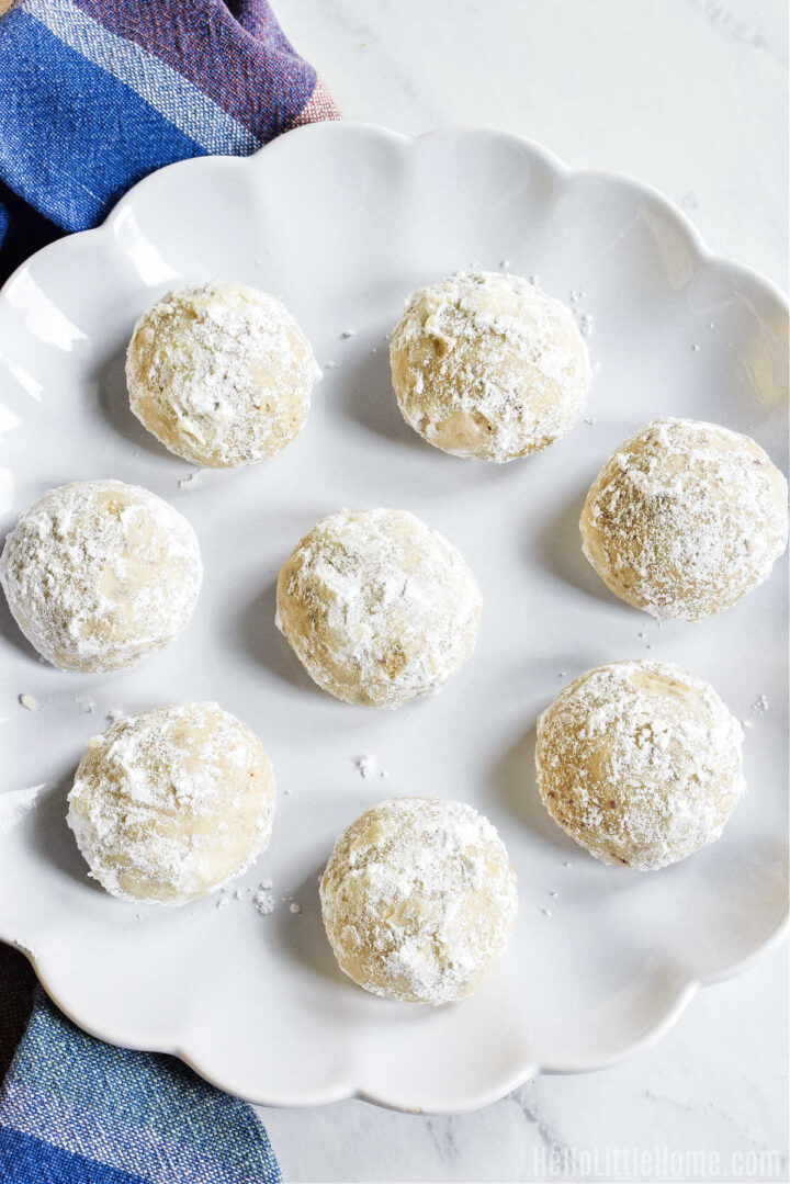 Snowball Cookies (Easy Recipe) | Hello Little Home